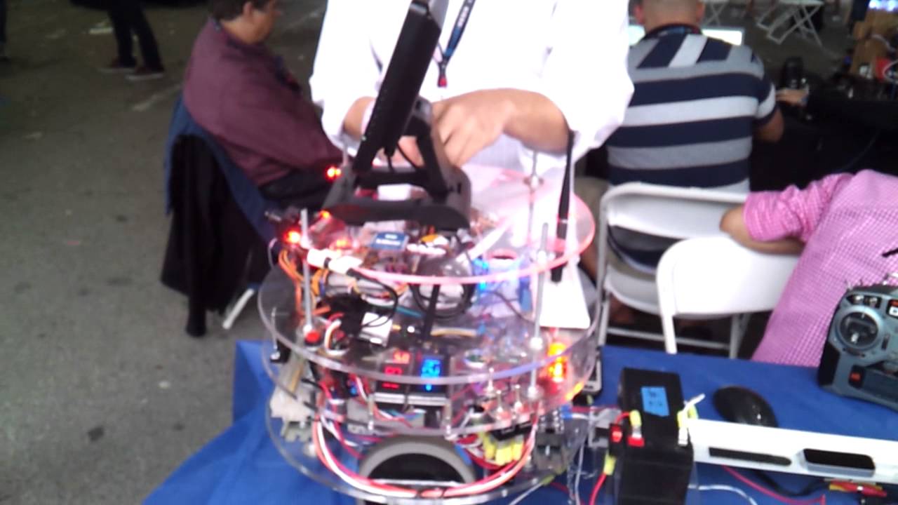 BBot: BeagleBone powered beer serving robot - YouTube