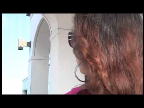 Mom disguises herself as 12 year old girl to catch online predator