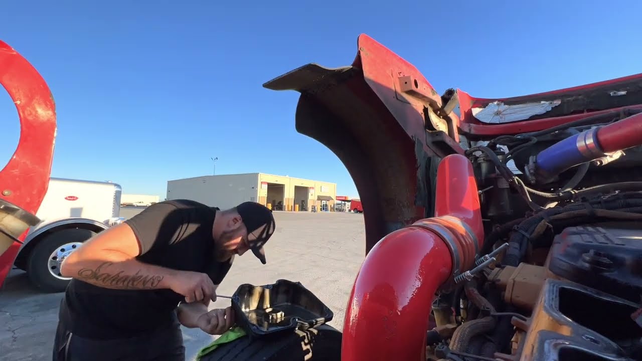 TAKING ENGINE APART AT TRUCK STOP AGAIN/ + My reefer broke down under ...