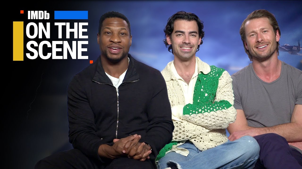 The Cast of 'Devotion' Shares What It Takes to Portray Wartime Pilots ...