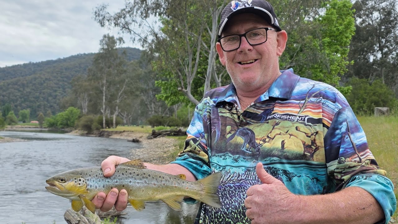 Mitta Mitta River Fishing. - YouTube
