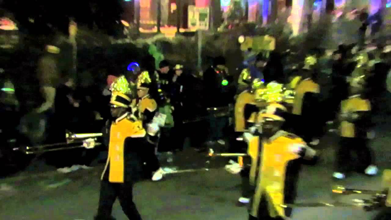 East St. John Marching Wildcat Band ~ 2016 Mardi Gras - YouTube