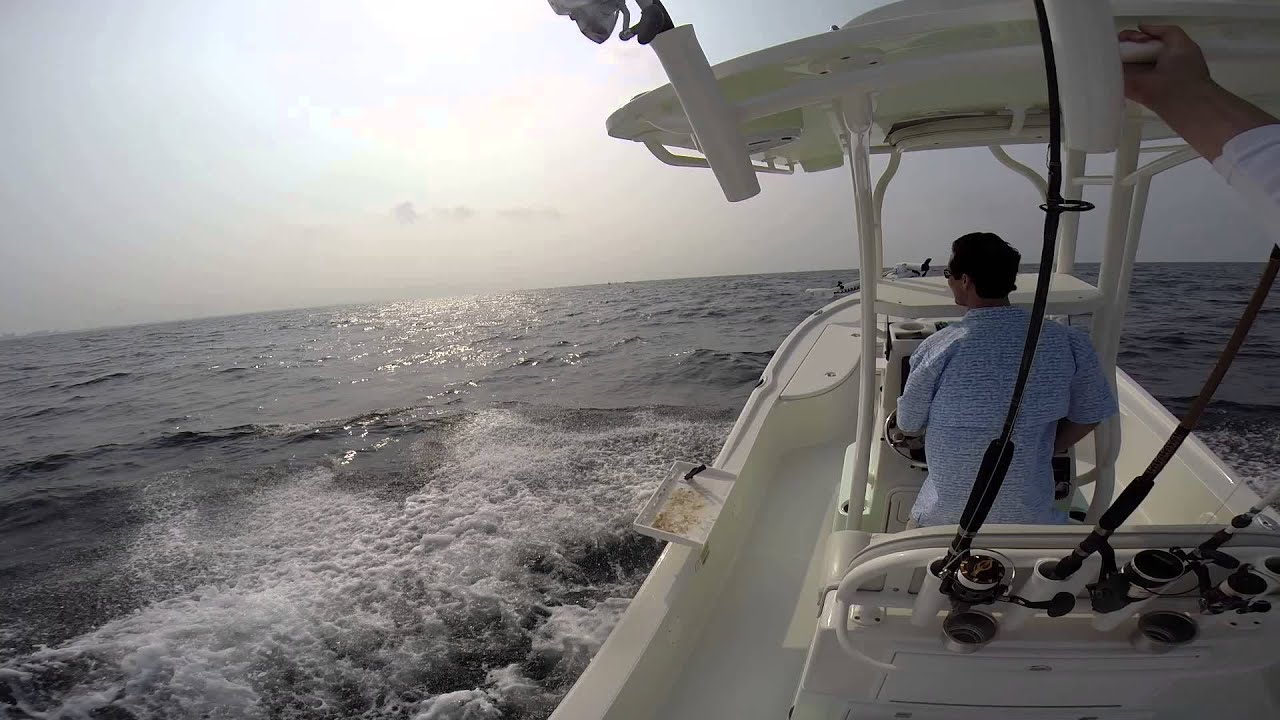 Ranger 2310 Boat Running Some Chop - YouTube