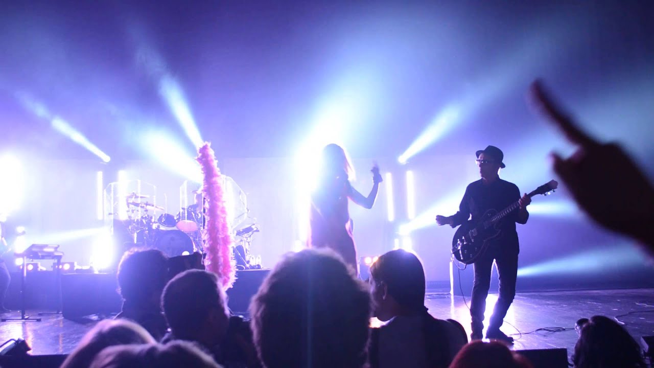Garbage - Subhuman 11.11.15 Moscow - YouTube