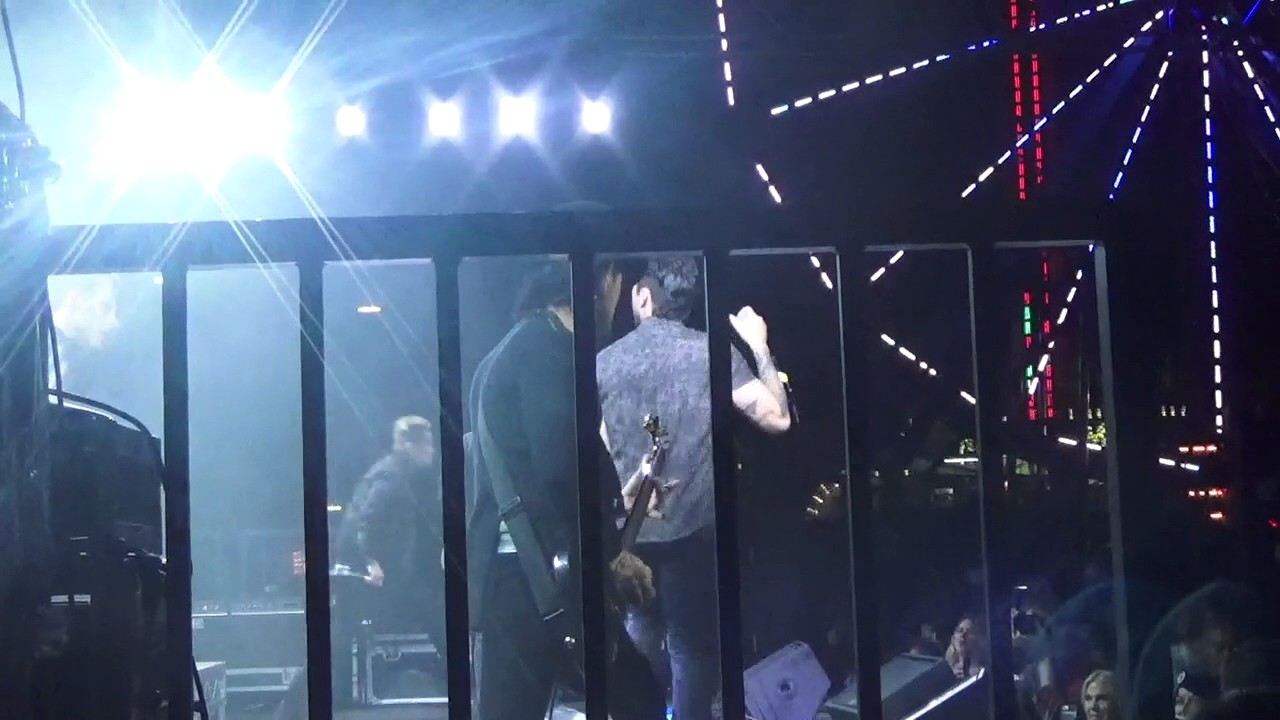 Royal Machines Perform "Panama" - YouTube