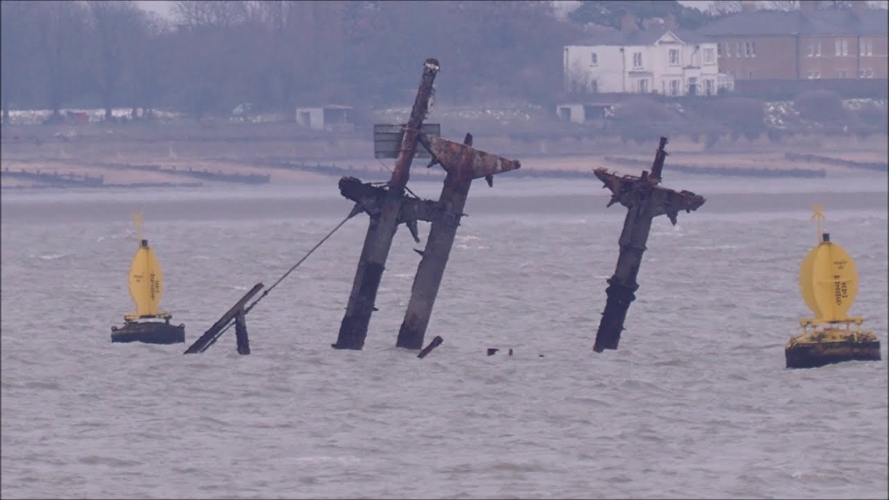 SS Richard Montgomery shipwreck on rare zero-metre low tide off Kent ...