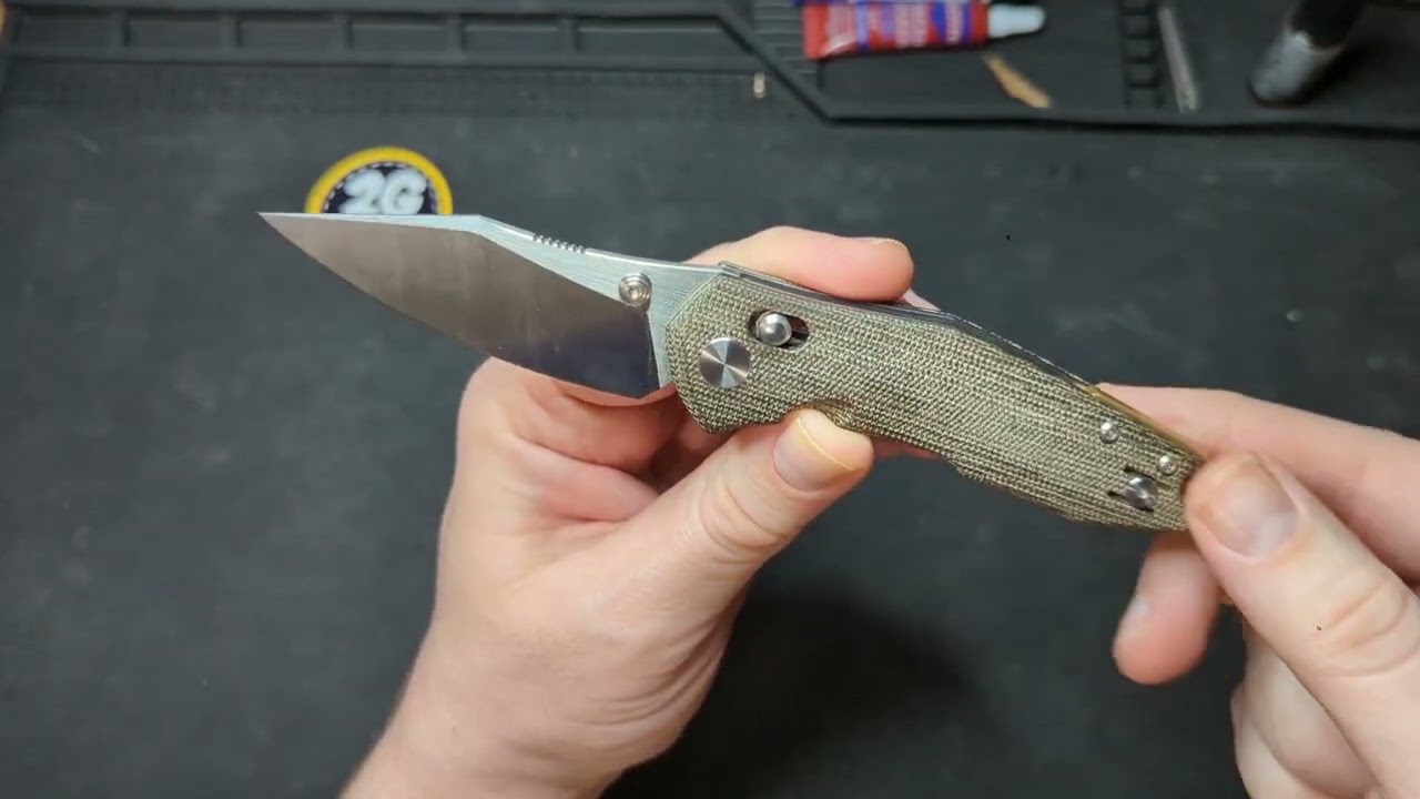 Giant Mouse Ace Nazca Unboxing and First Impressions - YouTube