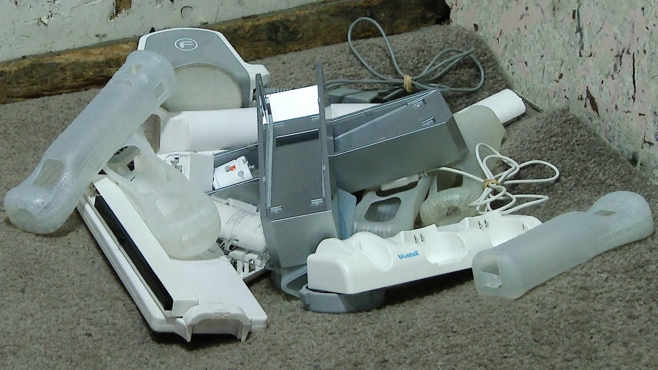 Smash Big Bunch of Wii Accessories - YouTube
