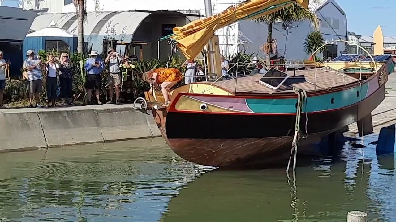 The launching of FanShi, 15th January 2021 - YouTube