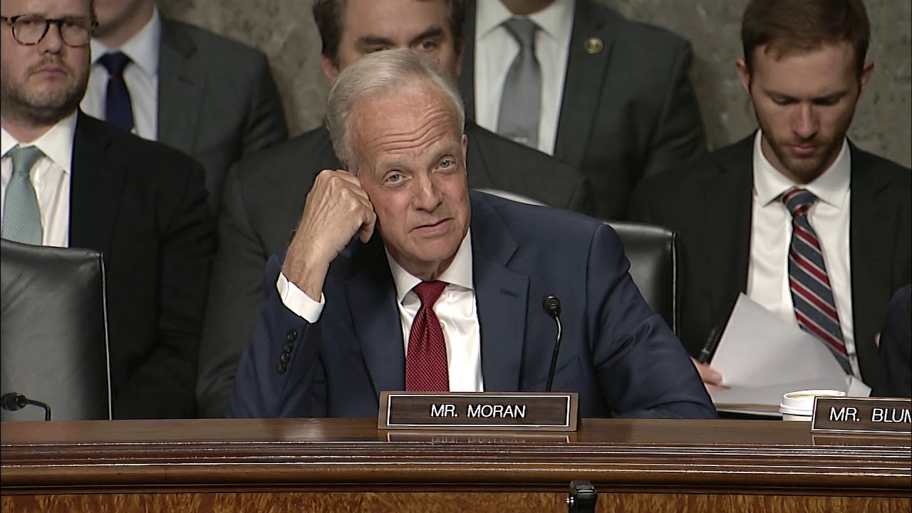 Sen. Moran Questions Former USAG Executive Rhonda Faehn - YouTube