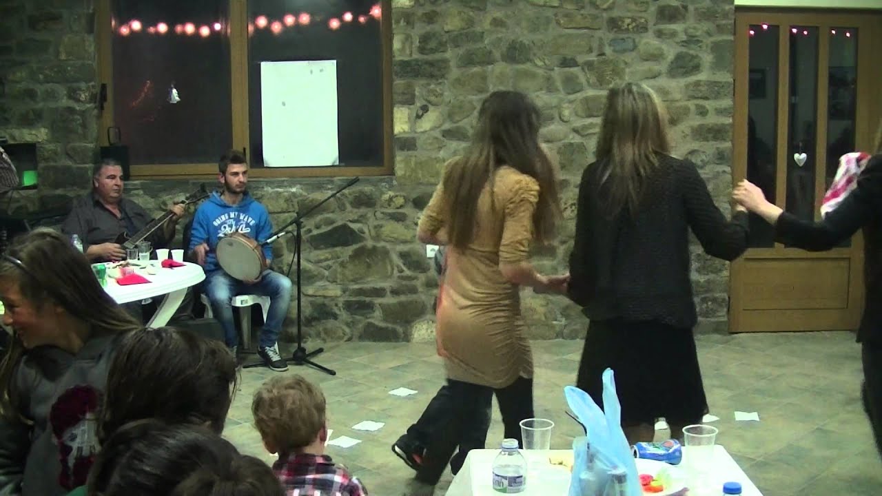 ρεβεγιον χριστουγεννων στη μουργκανα 2014 - YouTube