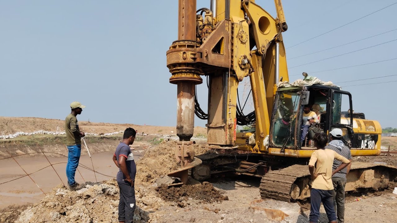 Bulb Making in Under reamed Pile With Rig machine IMT AF 180 - YouTube