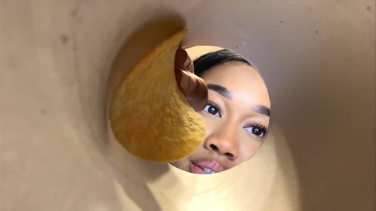 ASMR POV You’re The Last Pringle in The Can 🫙 ASMR Visual Triggers | Scratching and Tapping ...