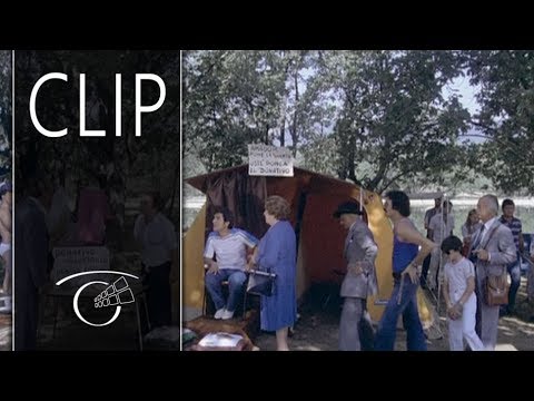 Los Liantes - Clip Amador da suerte a cambio de donativos - YouTube