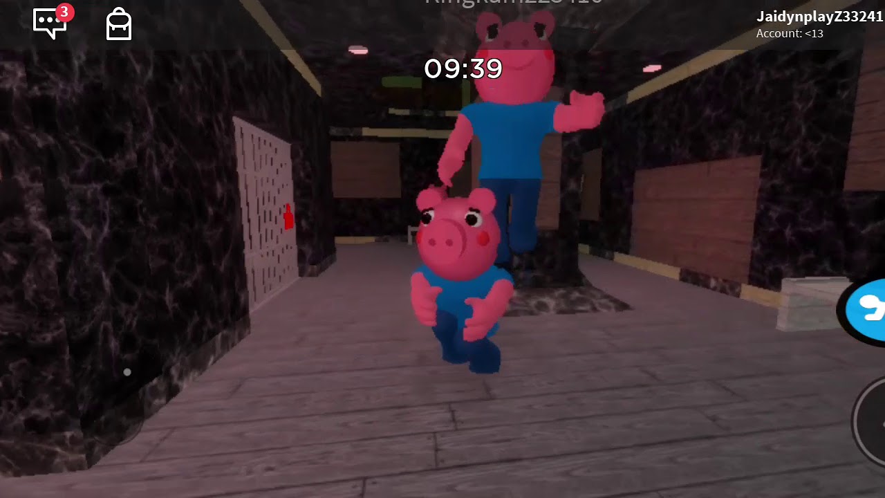 Piggy is chasing us in rolblox why??? - YouTube
