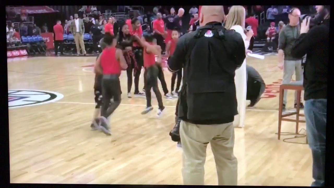 La’Zaria Opens Dance And Performs At L.A. Clippers Game She’s On The ...