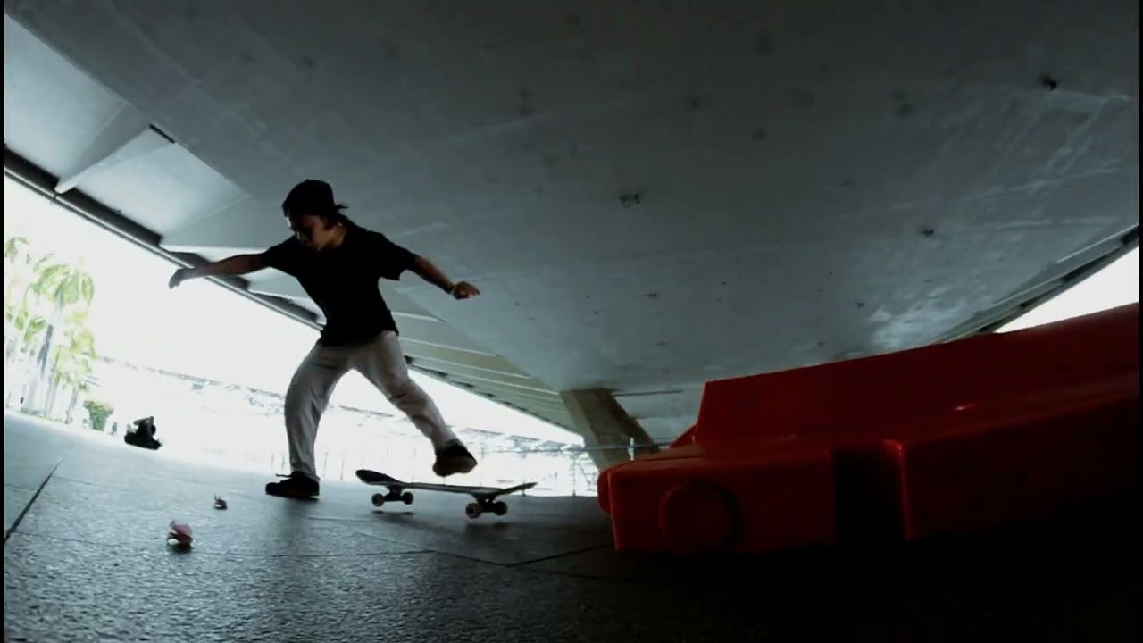 Barrier Gap Battle - YouTube