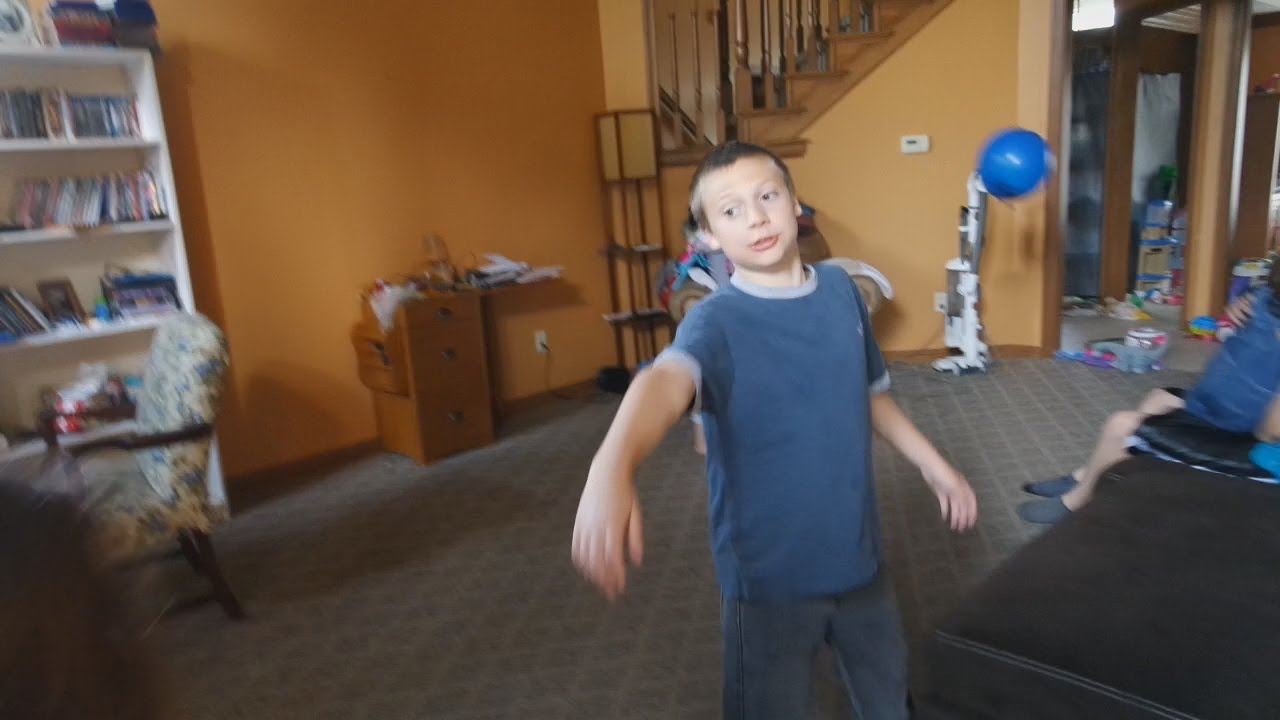 Zombie Brother Scares Sister! - YouTube