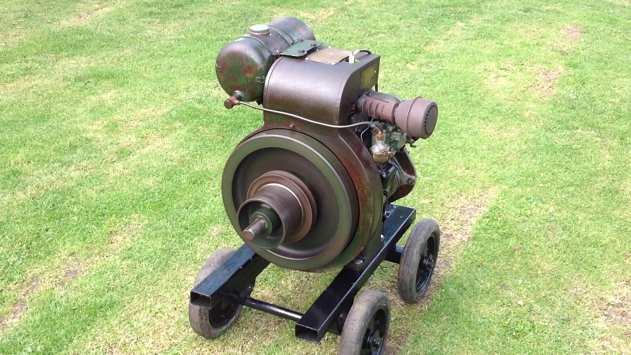 Petter A1 Reverse Rotation 1950 stationary engine. - YouTube
