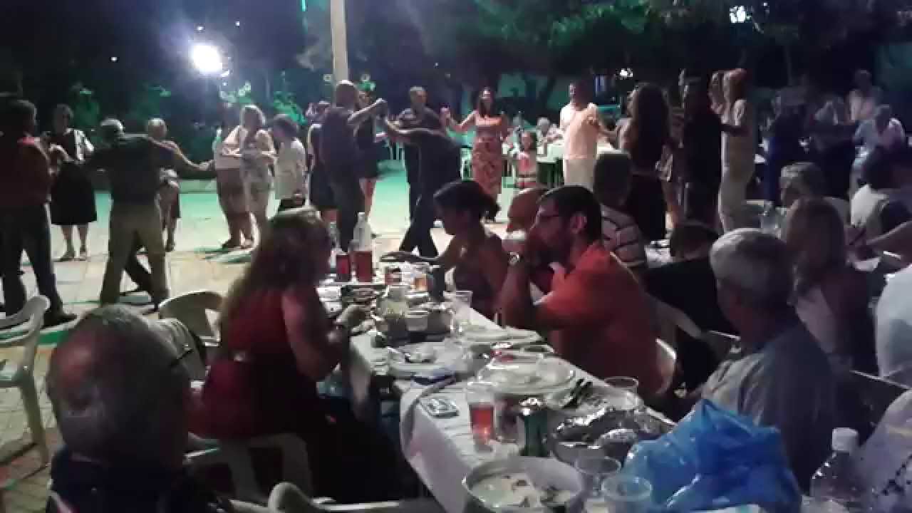 Bazza and the "Tsamiko" Greek Dance - YouTube