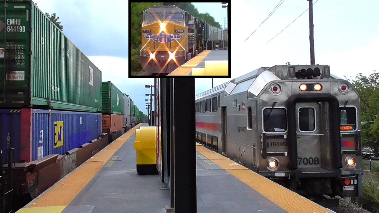 Union Pacific 7133 Leading Train 212 While Racing A NJ Transit Train ...