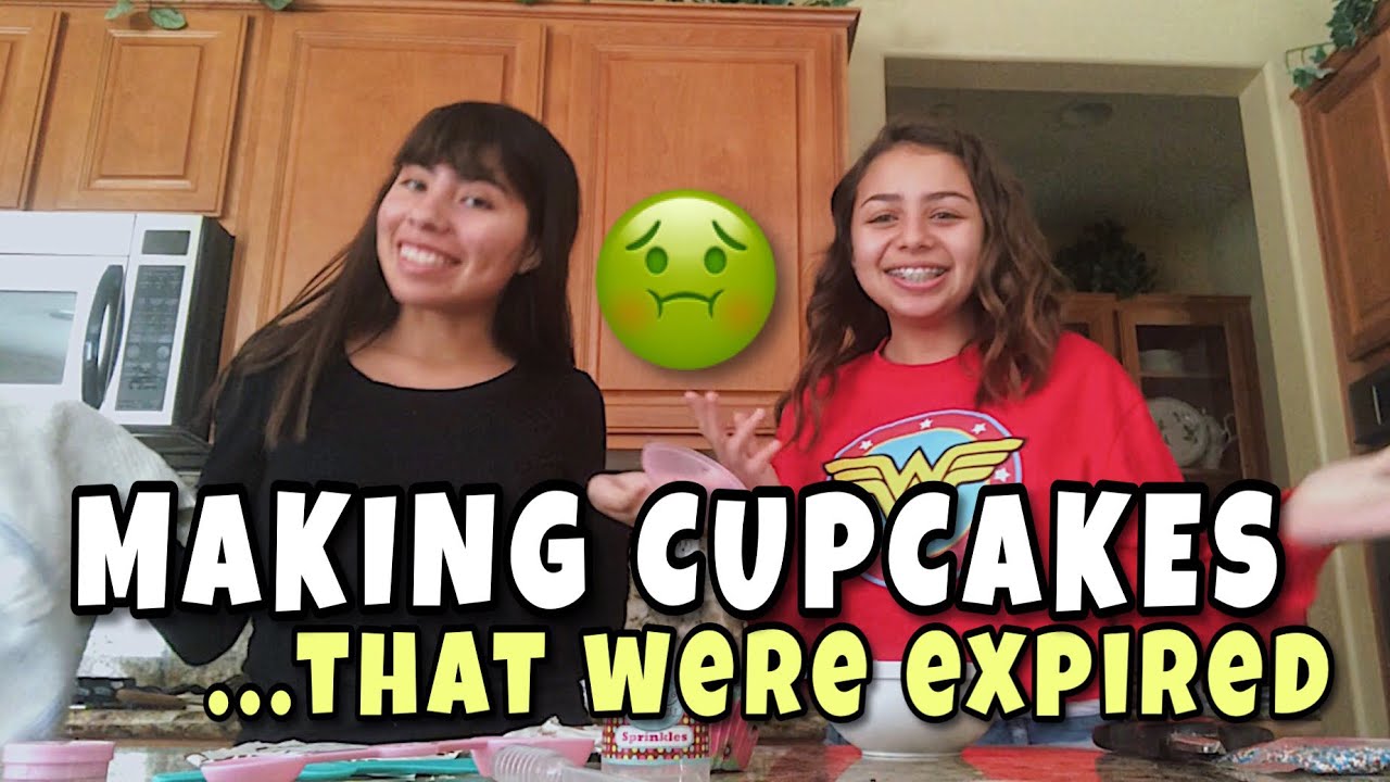 MAKING CUPCAKES WITH EXPIRED CUPCAKE MIX - YouTube