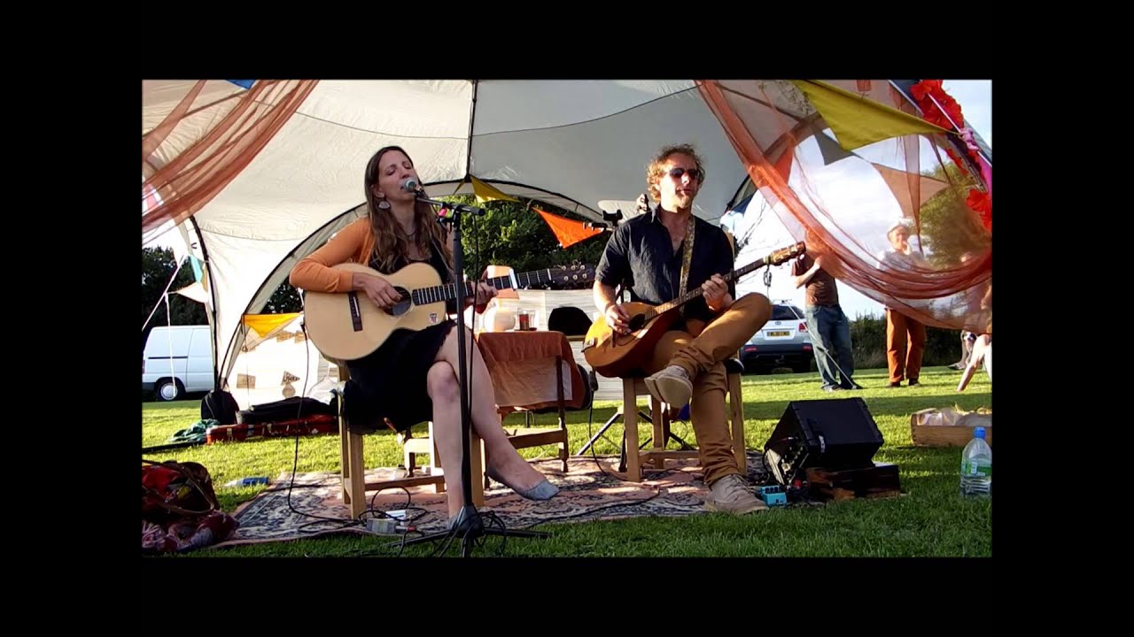 Martha Tilston and Matt Tweed at Treloan's 2013 Feast - YouTube