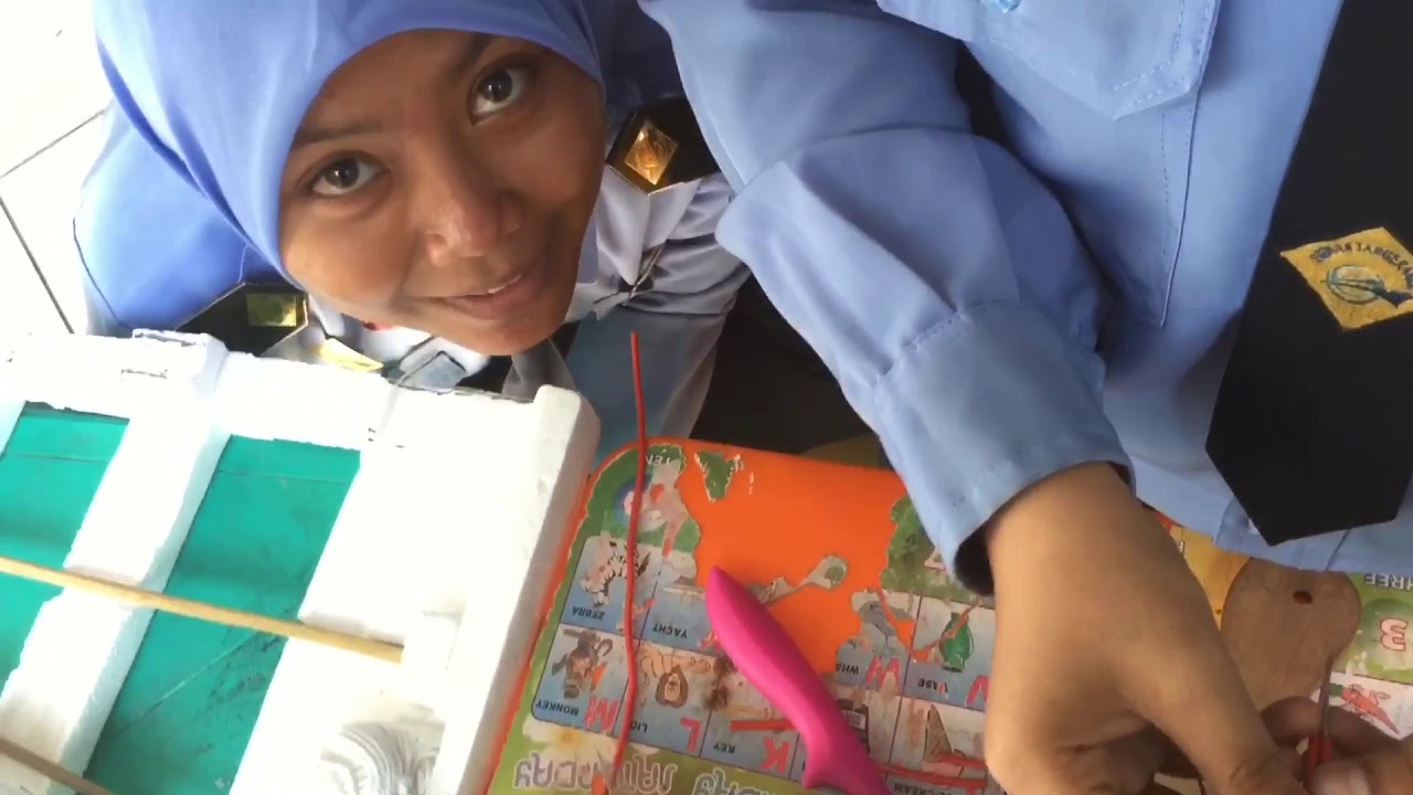 HOW TO MAKE SIMPLE MOTOR & MOUSE TRAP BOAT - YouTube