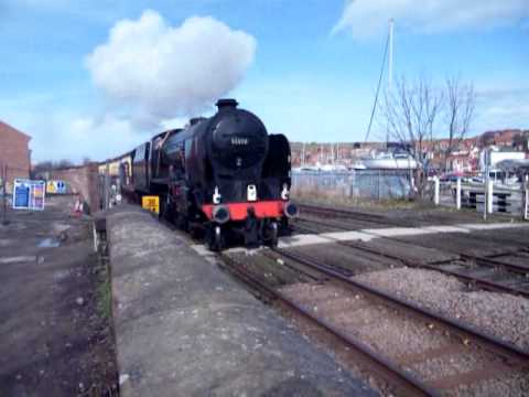Schools Class loco "Repton" departing Whitby - YouTube