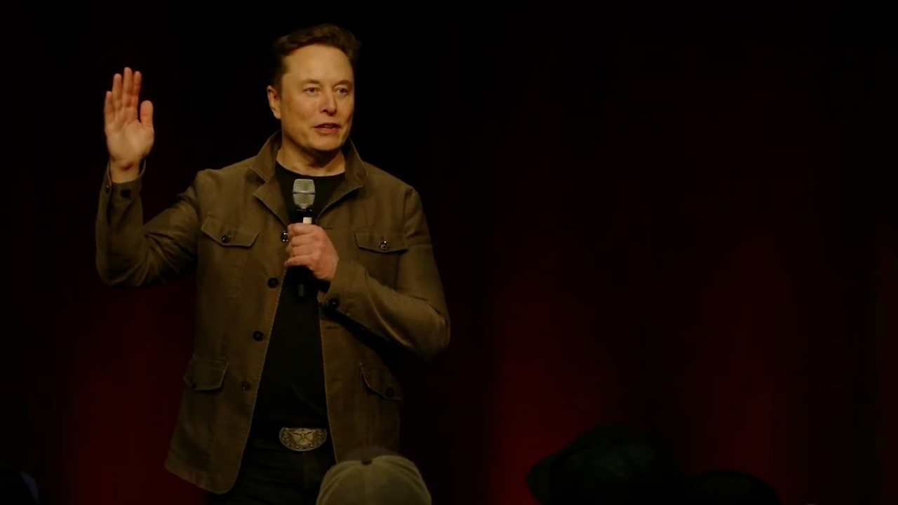 Elon Musk Tries Stand-Up Comedy - YouTube