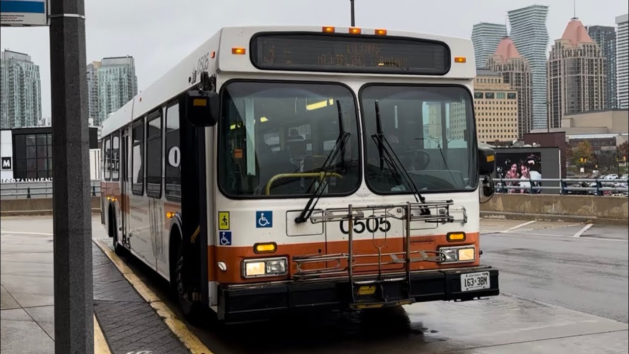 [RETIRED] MiWay - City Centre Transit Terminal (New Flyer D40LF 0505 ...
