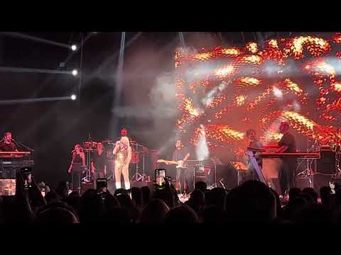 Gülşen yatcaz kalkcaz #gülşen #live #istanbul #kongre #center #konser #türkçepop
