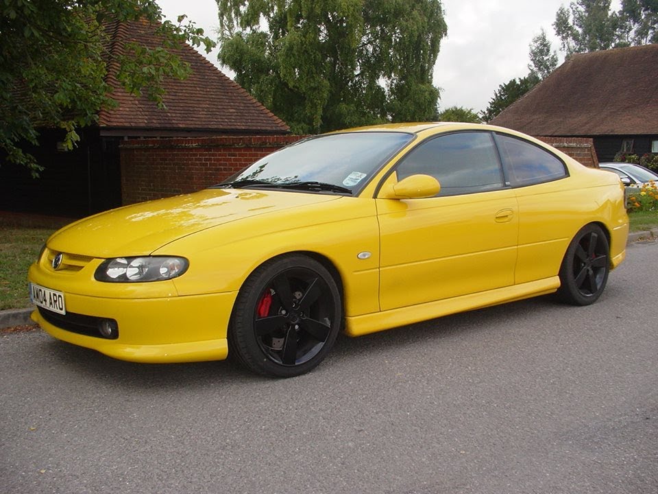 Holden Monaro/CV8 drive around the block - YouTube