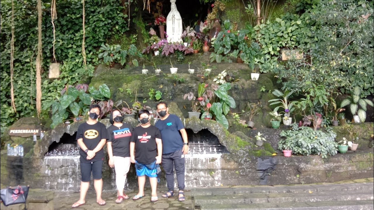 kuat ga ya naik |Gua Maria Sawer Rahmat Cisantana. Kuningan - YouTube