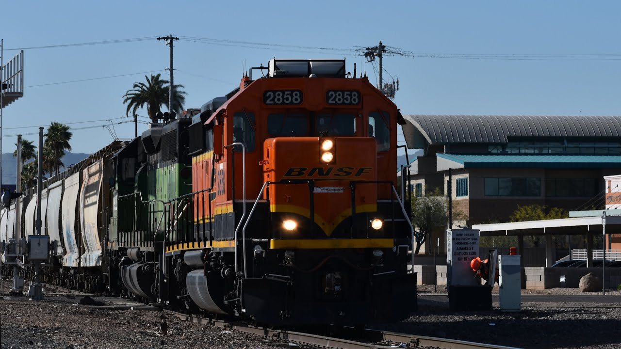 BNSF 2858 and BN 1922 Pulling Grain Train - YouTube