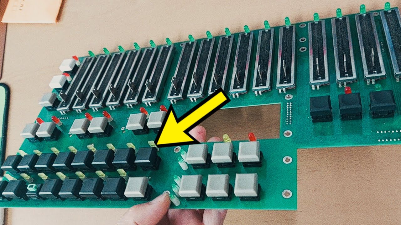 218.조명콘솔 컨트롤PCB 스위치불량 교체납땜하기ㅣReplacing and soldering defective lighting ...