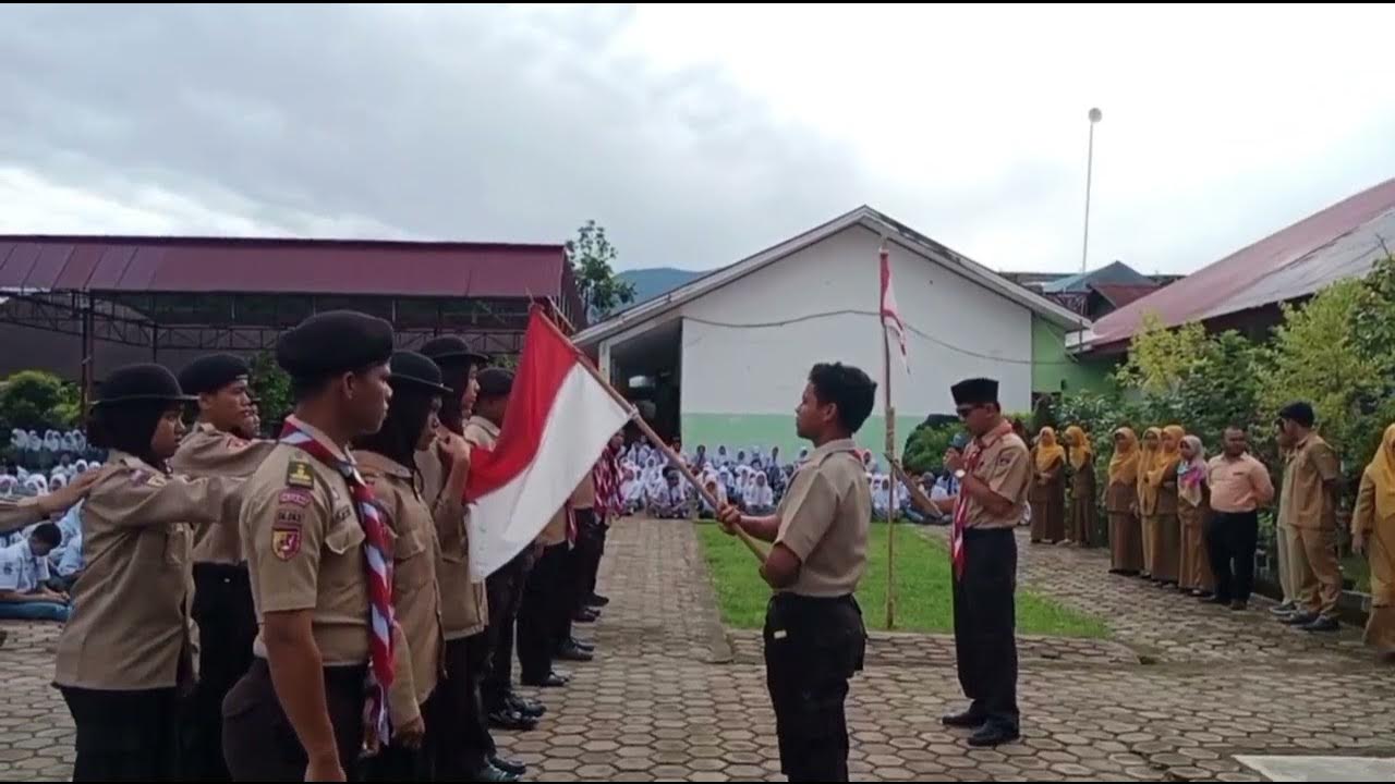 Pelantikan Bintara Pramuka SMAN 15 Padang - YouTube