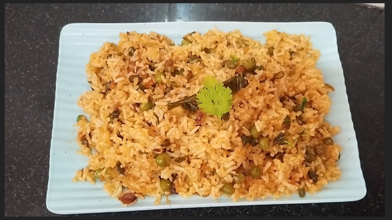 Vegetable Fried Rice | Fried Rice | Tarakari Fried Rice - YouTube