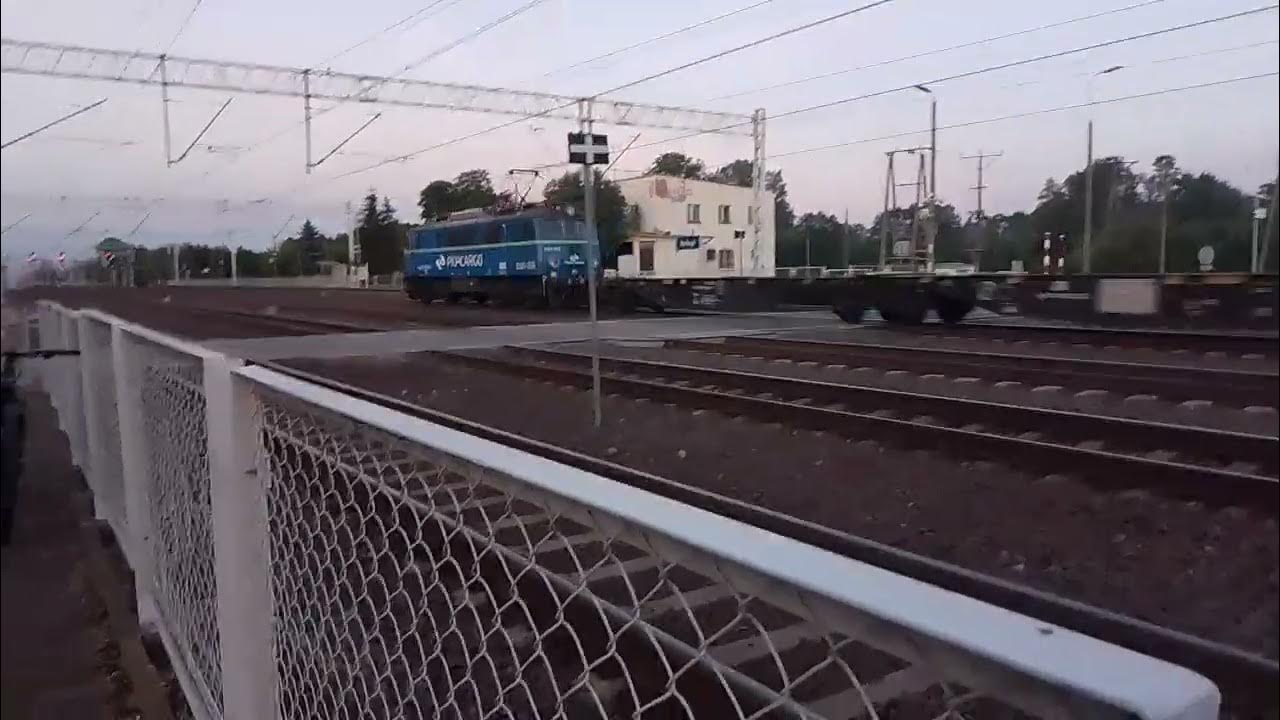 Przelot EP07 PKP Cargo z cysternami przez Barłogi - YouTube