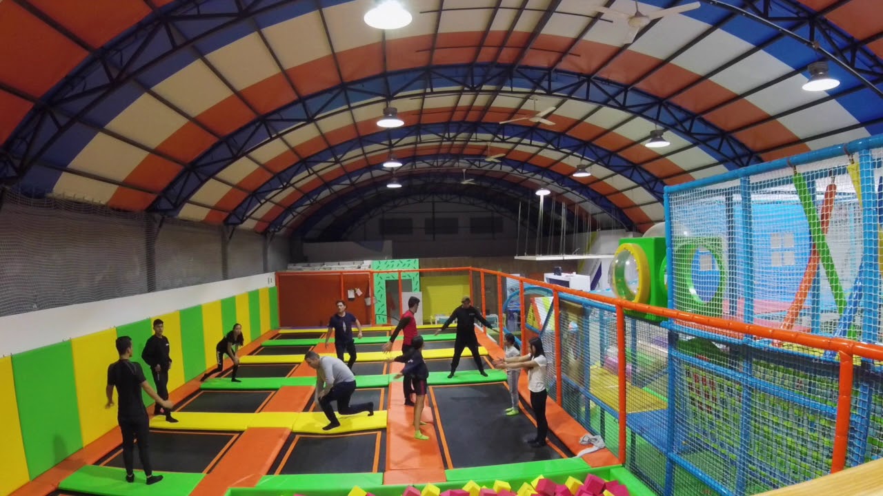 ¡YUPIJUMP A SALTAR! - YouTube