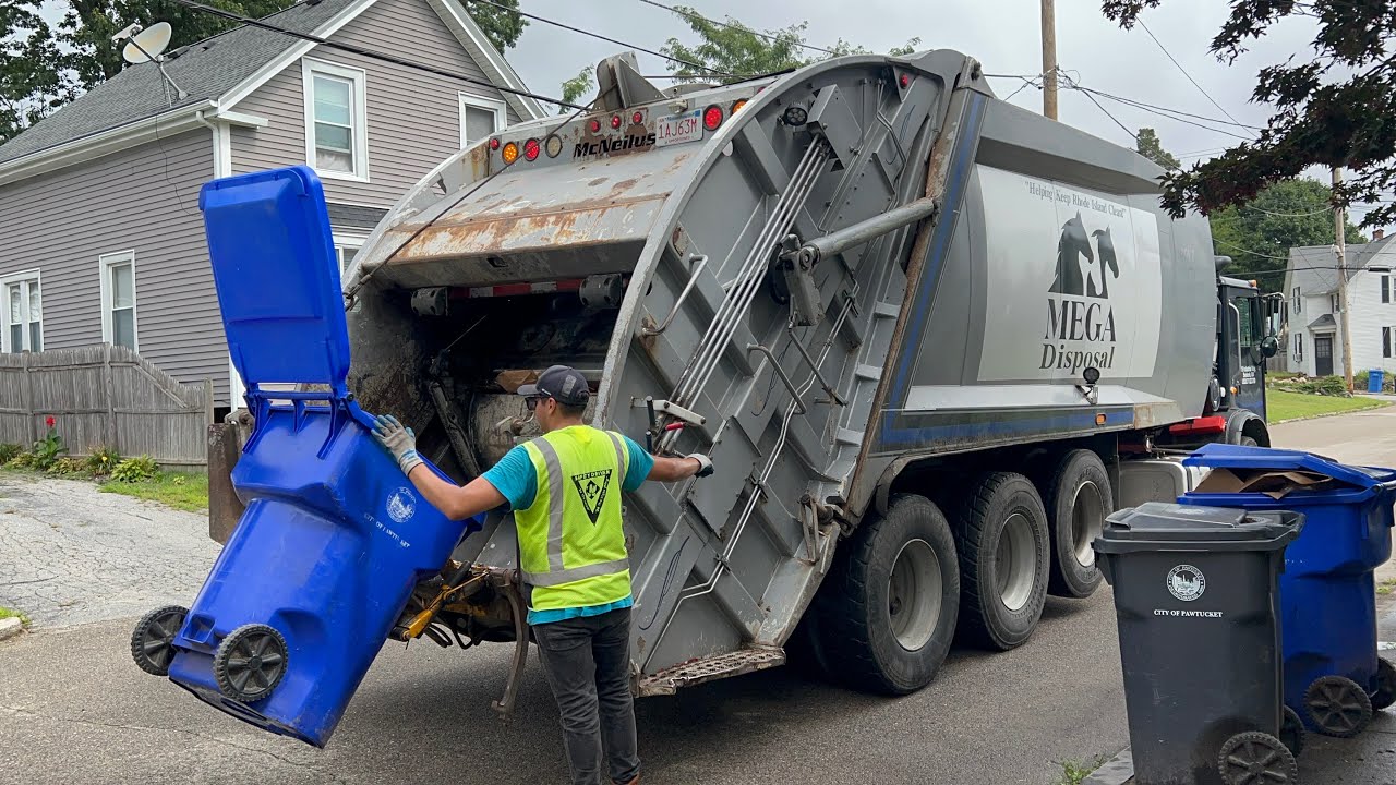 Ex-Eagle Disposal Garbage Truck Packing Recycling - YouTube