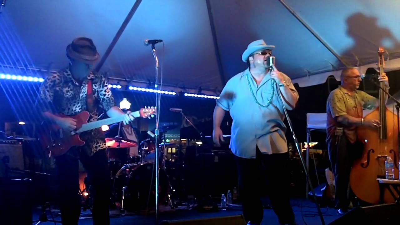 Fat Daddy Band at Steppin Out.MOV - YouTube