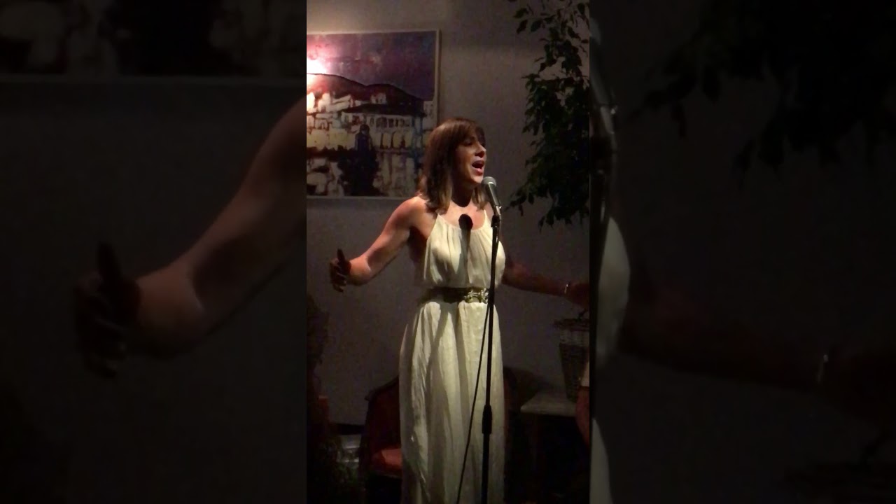 Anna Palermo sings at Montparnasse Piano Bar in Mykonos Greece with ...