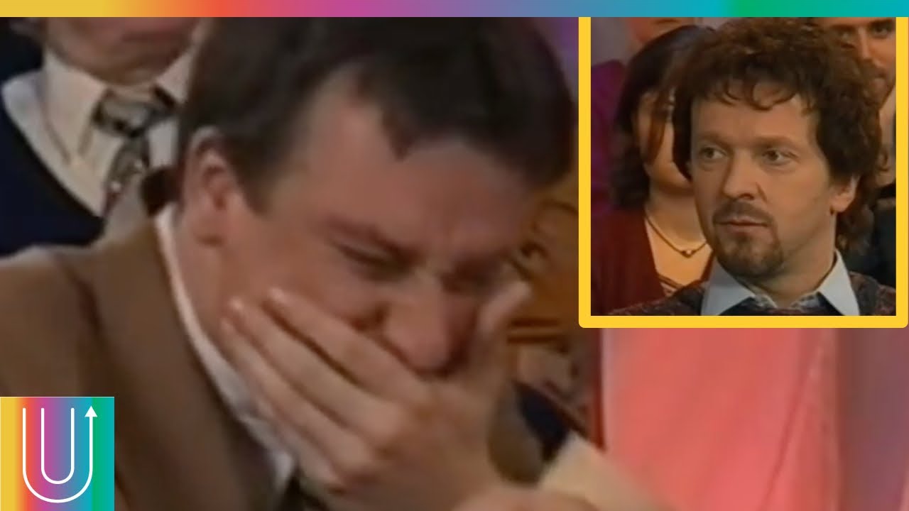 Conductor sufre un ataque de risa incontrolable - YouTube