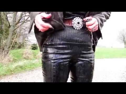 Video 8 - Litter in the pond - Taster (leather trousers, pvc pants ...