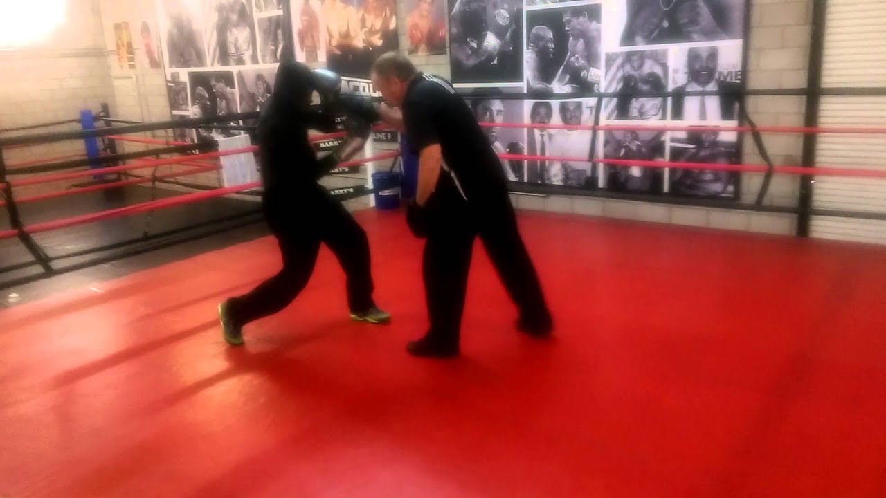 Barry's Boxing Mitt Work - YouTube