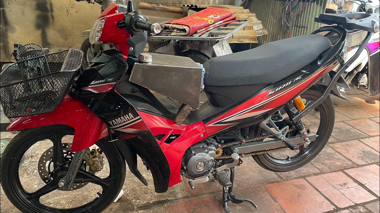 Chế thùng xăng phụ cho sirius 58zz đi tour - YouTube