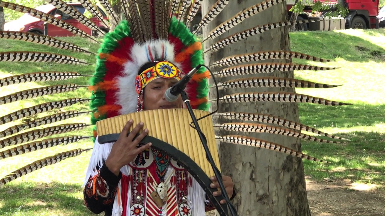 Hector Loza Music from Ecuador - YouTube