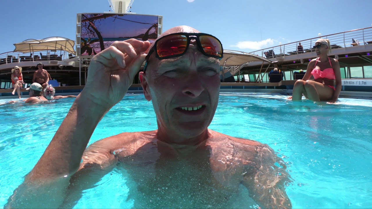 TUI Marella Discovery 2, timewarb and the pool - YouTube