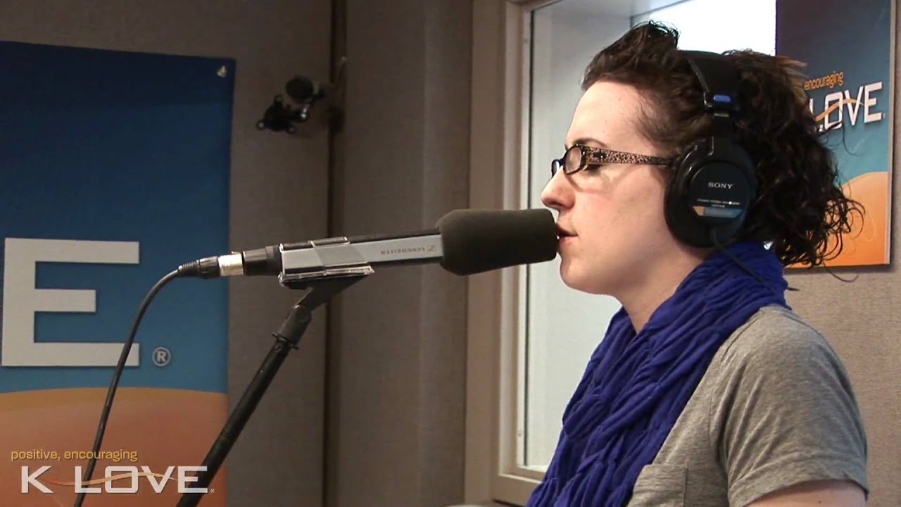 K-LOVE - Audrey Assad "The House You're Building" LIVE - YouTube